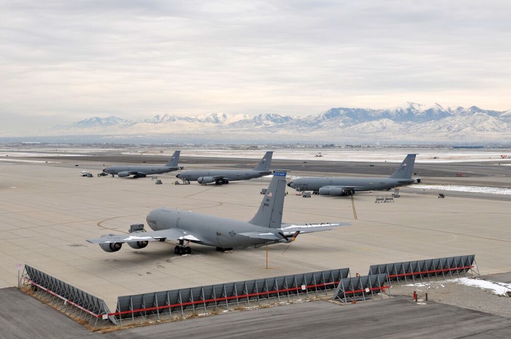 Utah National Guard airmen deploying overseas to provide refueling ...